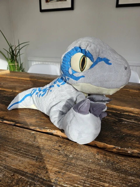 JURASSIC WORLD DOMINION Baby blue Chunky Velociraptor plush soft toy £7 ...