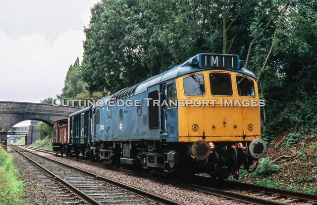 2 X ORIGINAL Railway Slides: Class 25 25265 on the GCR 2001 42/390/213 ...