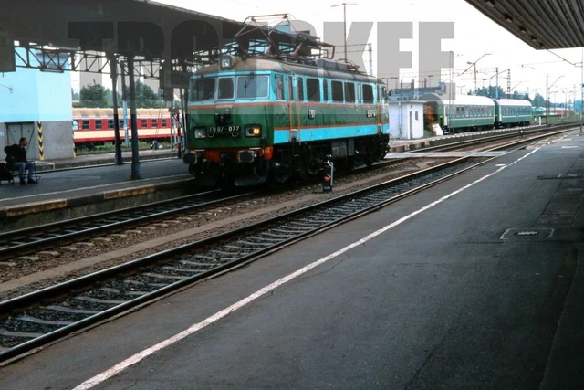 35MM SLIDE PKP Poland Railways Electric Loco EU07 077 2003 Original Polish £4.97 - PicClick UK
