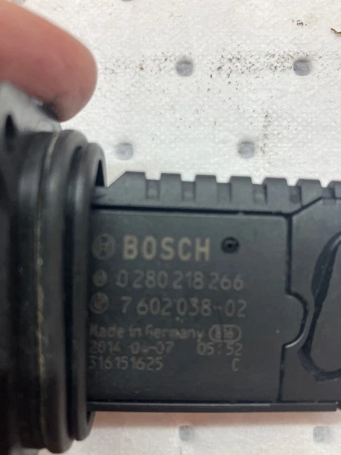 0280218266 13627602038 GENUINE OEM Air Mass Sensor For BMW F80 F82 M3 ...