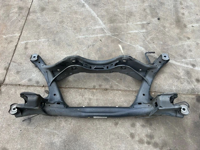 2018-2022 VOLKSWAGEN ATLAS OEM Rear Suspension Subframe Crossmember ...