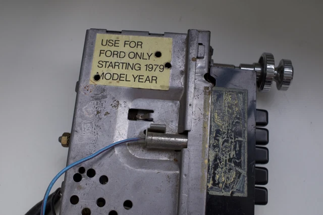 VTG FORD CAR Radio AM /FM Push Button FoMo Co Galaxie 12V NEG GND ...