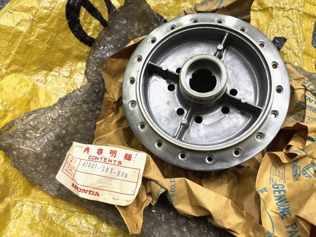 HONDA CD125-K CD125K3/K5 Hub Rear Wheel Split Type NOS Genuine P/N ...