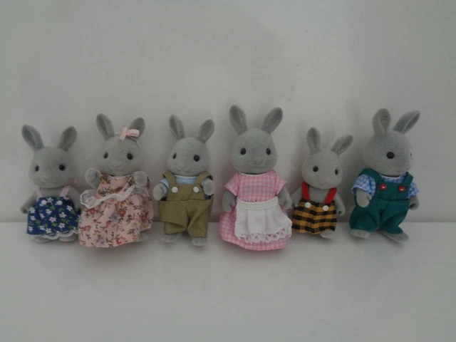SYLVANIAN FAMILIES GREY rabbit babblebrook family x 6 £18.50 - PicClick UK