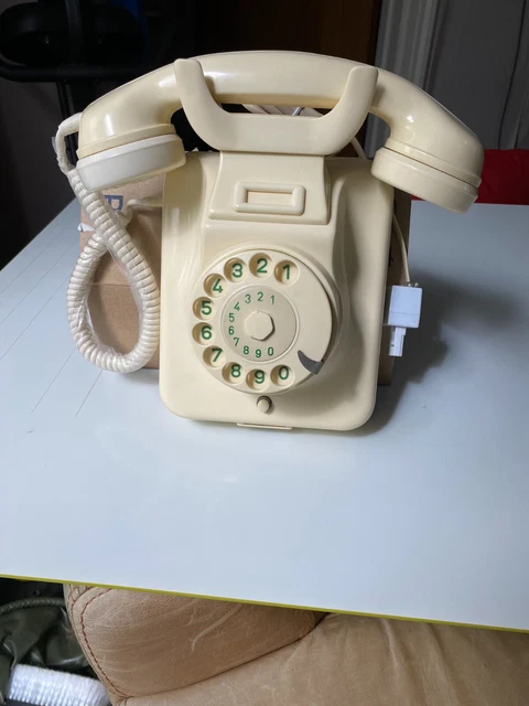 VINTAGE GERMAN W49 rotary dial wall mount telephone. £20.00 - PicClick UK