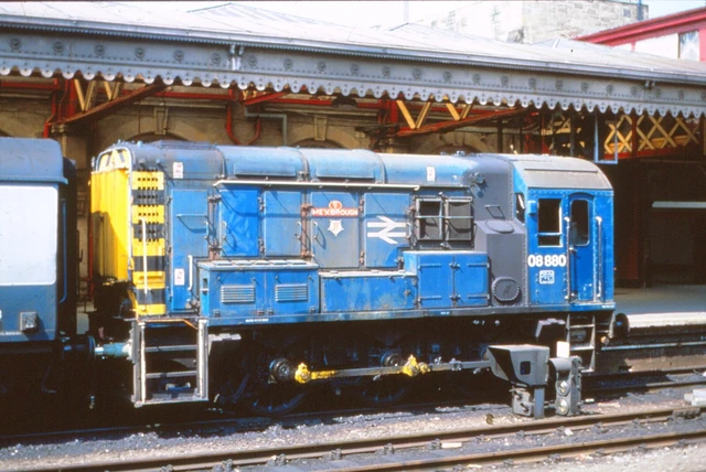 35MM SLIDE ORG+C/RIGHT BR DIESEL SHUNTER CLASS 08880 BR BLUE 1980S ...