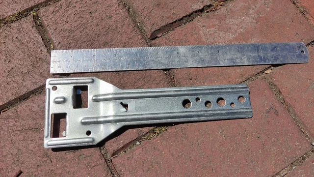 VELFAC WINDOW & Door Instalation Lugs (metal brackets) | New £2.00 ...