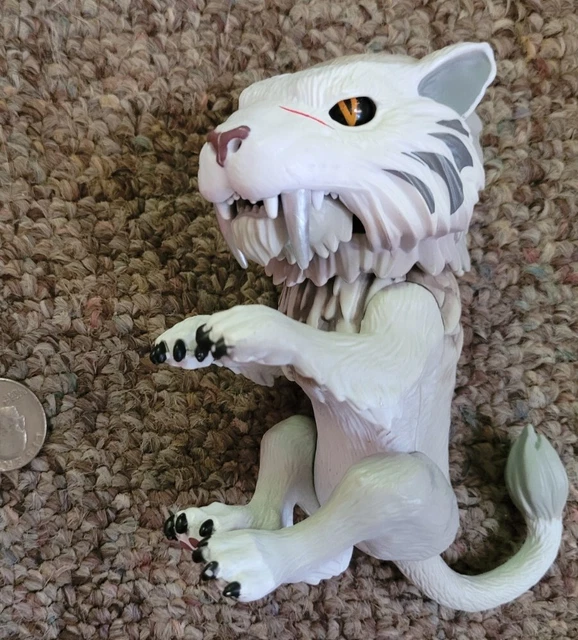 WOWWEE UNTAMED SABRE Tooth Tiger Fingerlings Silvertooth Interactive ...
