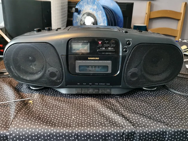 SAMSUNG RCD-990 DIGITAL Portable Stereo Radio CD Cassette player system ...