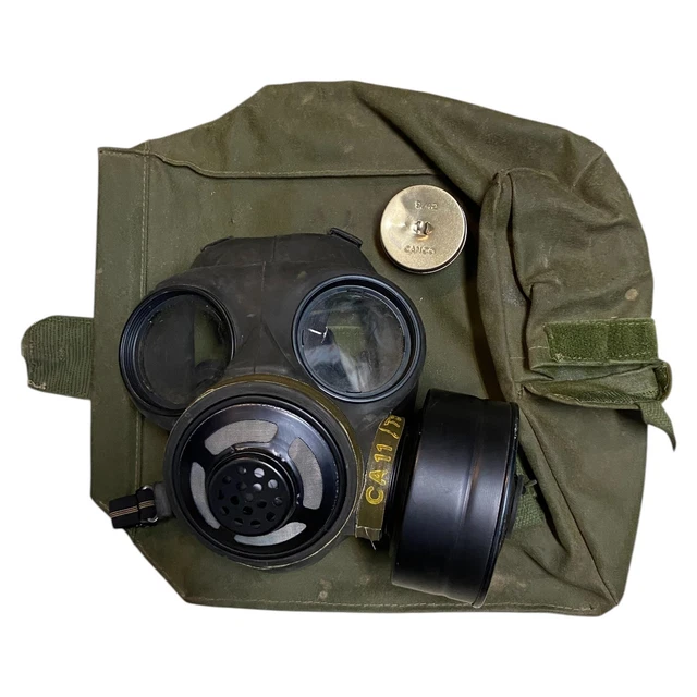 CANADIAN ARMED FORCES C3 Gas Mask W/ Filter & 64' Pattern Gas Mask ...