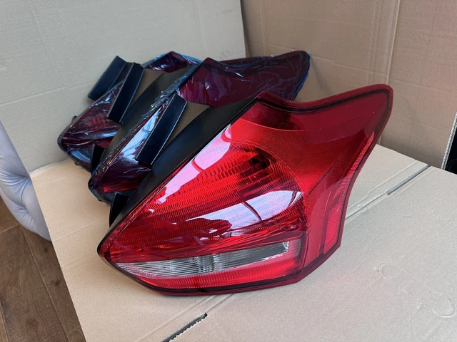 NEW GENUINE FORD Focus Mk3 RS ST LED Rear Light Tailgate Tail Light ...