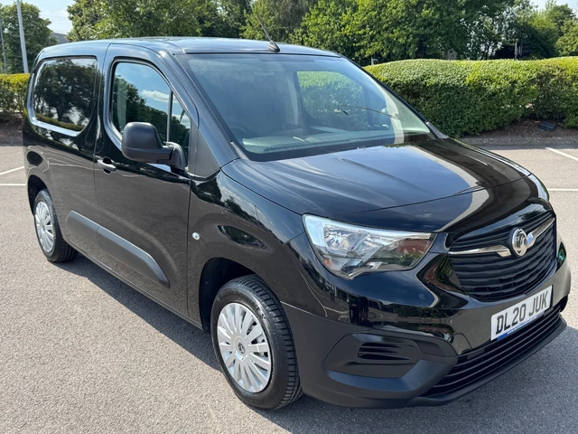 2020 VAUXHALL COMBO 1.6 Turbo D 2000 Edition L1 SWB Panel Van 100 BHP £ ...