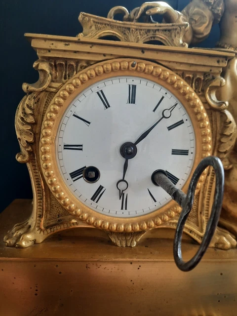 ANCIENNE PENDULE EN Bronze doré début 19ème EUR 200,00 - PicClick FR