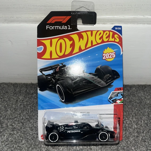 HOT WHEELS MERCEDES-AMG Petronas Formula One Team 2025 F1 £12.33 ...