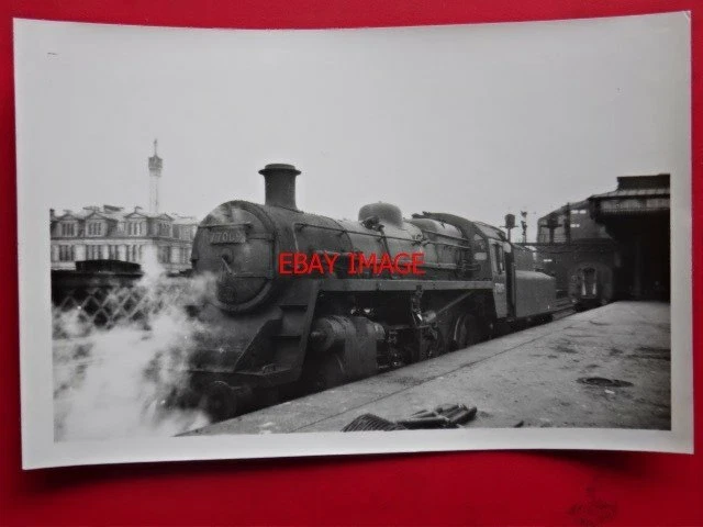 PHOTO BR Standard Class 3 Loco No 77009 £1.85 - PicClick UK