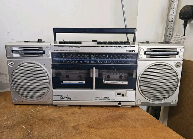 PHILIPS D8334 4 Band AM-FM Radio Boom Box Super Tandem Spatial Stereo ...