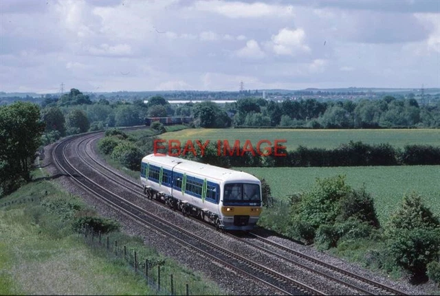 ORIGINAL 35MM SLIDE CLASS 165 UNIT 165121 - £3.50 - PicClick UK