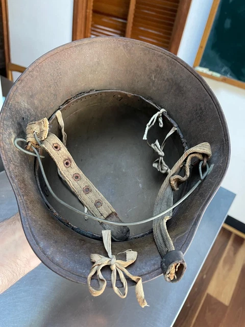 RARE GERMAN ARMY KAISER WORLD WAR ONE WW1 Steel Imperial Helmet LUGS ...