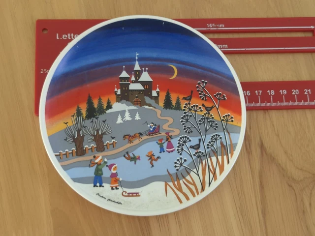 POOLE POTTERY BARBARA Furstenhofer Collectable Plate - Christmas Scene ...
