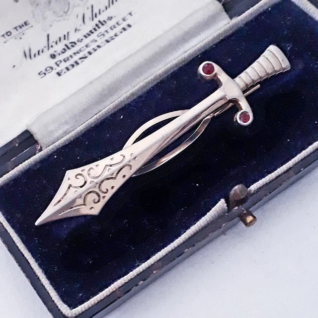 VINTAGE SIGNED STRATTON England Battle Sword Glass Ruby Tie Clip Bar £ ...