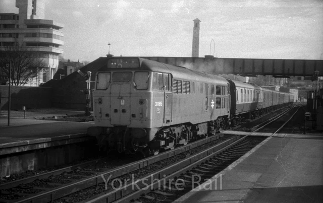 35MM RAILWAY NEGATIVE | Class 31 | 31165 | Southampton Central c1979 ...