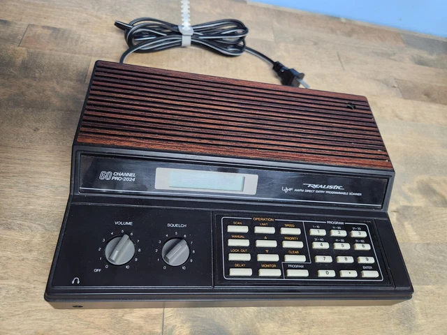 REALISTIC VINTAGE 60 Channel Pro-2024 AM/FM Direct Entry Programmable ...