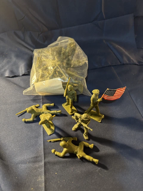 TIME PLASTIC LOT of Army Toy Soldiers lot of 21 $28.00 - PicClick CA
