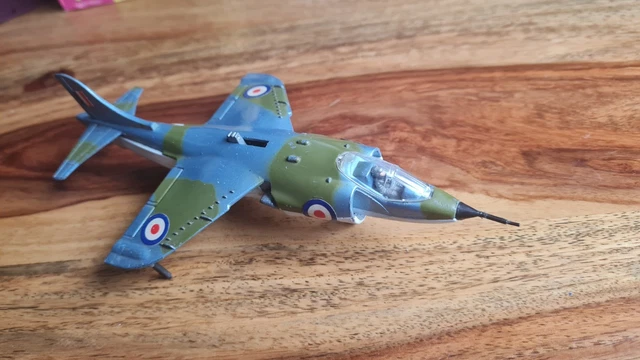 DINKY TOYS VINTAGE RAF GR MK1 722 Harrier Fighter Jet Retracting Wheels ...