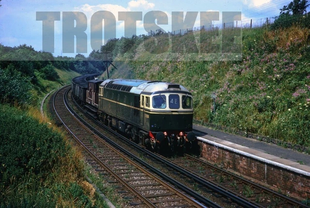 35MM SLIDE BR British Rail Diesel Loco Class 33 D6594 East Farleigh ...