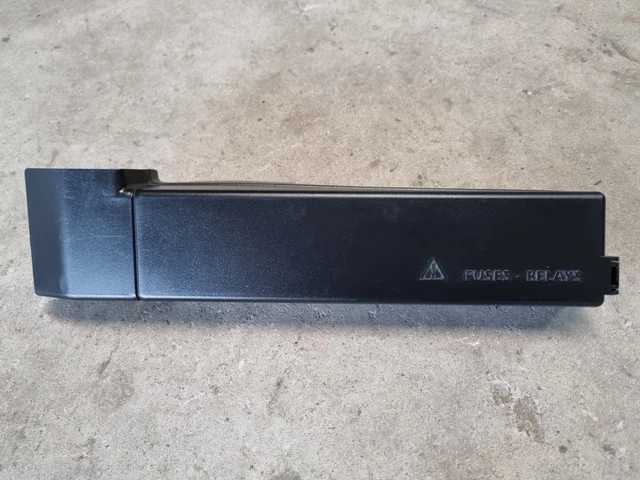 HOLDEN VT VX Vy Vz Commodore Fuse Relay Panel Cover Engine Bay Wiring ...