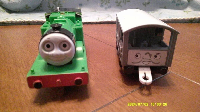 TOMY PLARAIL THOMAS & Friends OLIVER + Toad Set Trackmaster Train Work ...