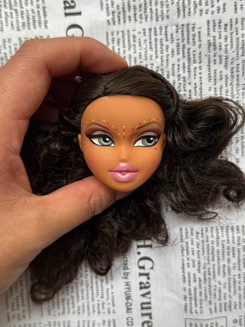 BRATZ YASMIN HEAD Sculpture Model Action Figure Toy Fashion Collection ...