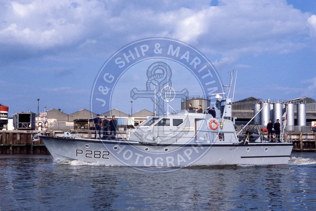 ROYAL NAVY ATTACKER Class Patrol Vessel HMS CHASER (P282) -6x4(10X15 ...