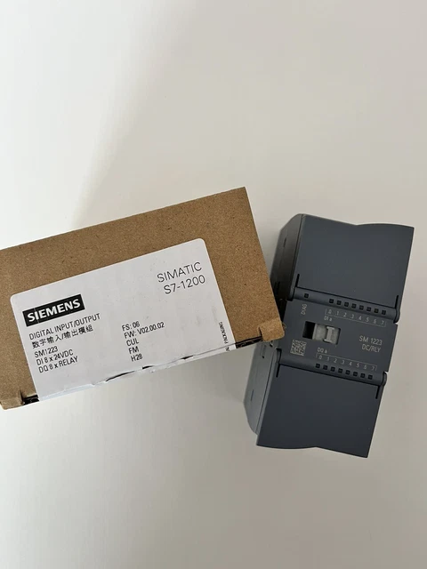 SIEMENS SIMATIC S7-1200 DIGITAL INPUT/OUTPUT SM1223 EUR 54,00 - PicClick DE