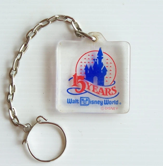 VINTAGE WALT DISNEY World 15 Years Souvenir Acrylic Promo Key Chain ...