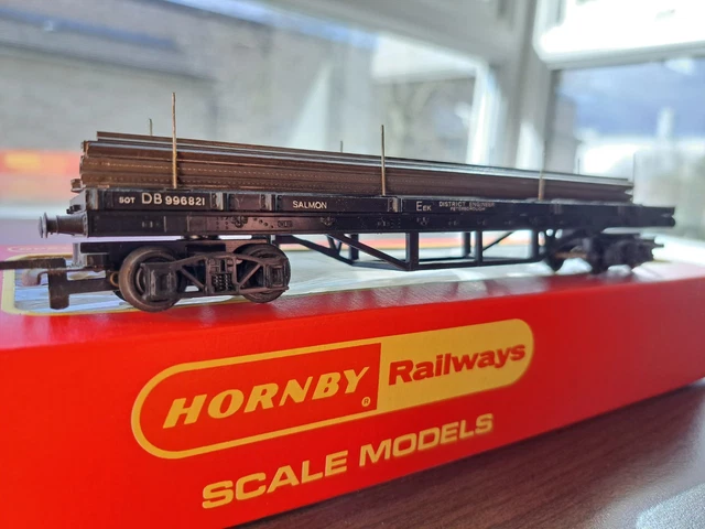 HORNBY RAILWAYS OO Gauge R023 BR Salmon Bogie Rail Wagon Boxed With ...