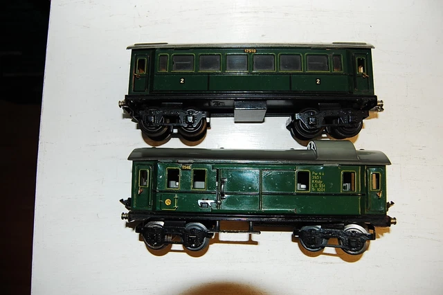 2 ALTE VIERACHSIGER Märklin Spur 0 Personenwagen 17510 + Gepäckwagen ...