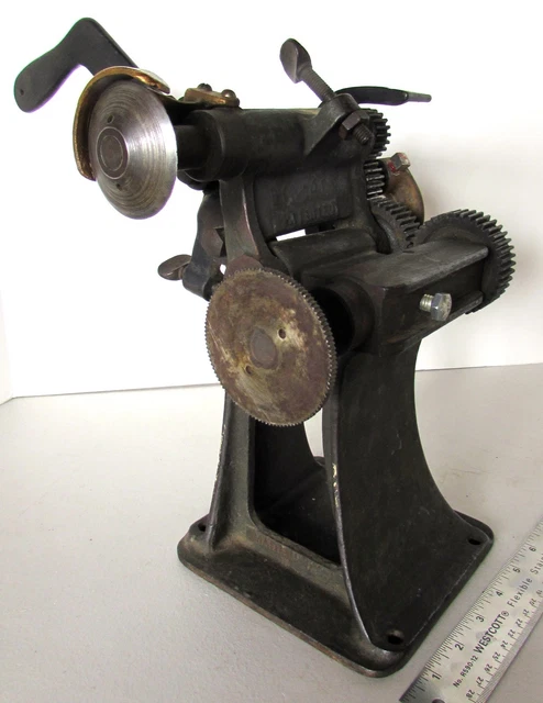 VINTAGE AMERICAN HAND Crank Leather Cutter Trimmer Antique St. Louis ...