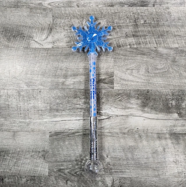 DISNEY ON ICE Elsa Frozen Wand Blue Light Up Blinks Multicolor ...