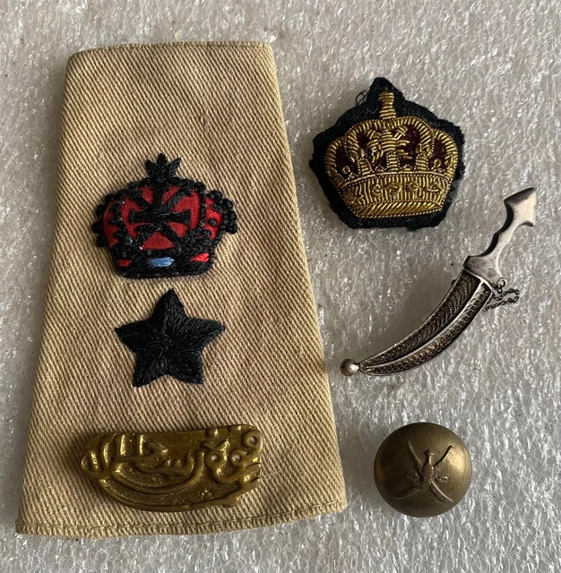 ARAB MIDDLE EAST Trucial Oman Scouts Officer Rank Slide Silver Cap ...