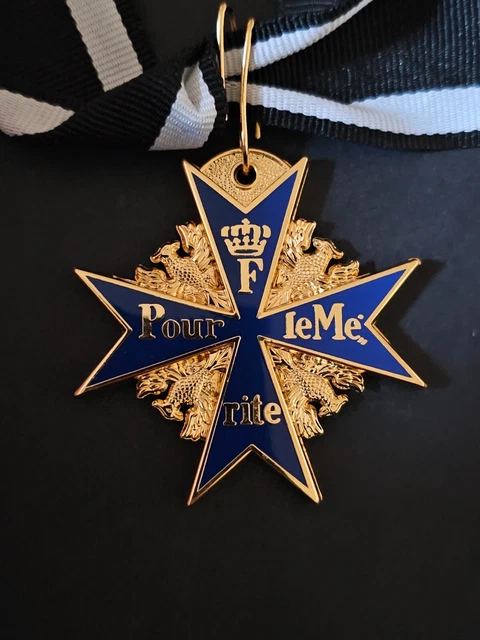 WW1 REPRO GERMAN BLUE MAX MEDAL Pour Le Merite Award Military Order ...