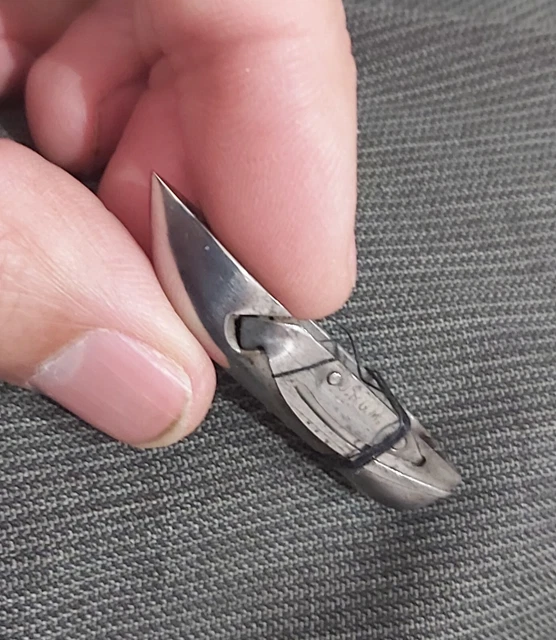 RARE ORIGINAL VINTAGE Singer/ Jones Sew'g. Machine Boat Shuttle Case ...