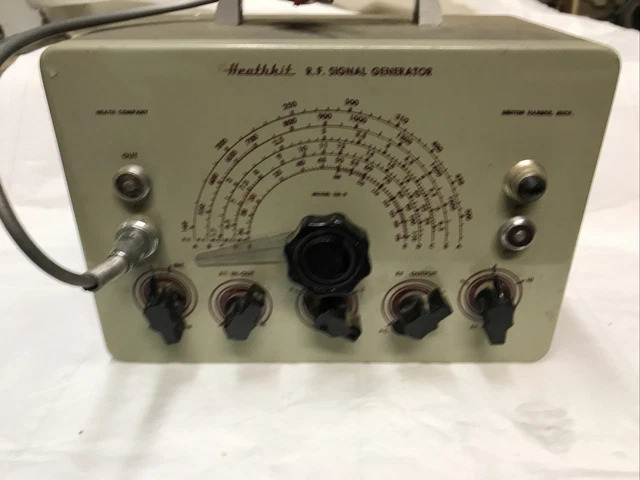 VINTAGE HEATHKIT SG-8 RF Signal Generator -circa early 1950s Powers On ...