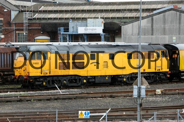 UK DIESEL TRAIN Railway Photograph Of Class 31 31602 Loco. (Rm31-581) £ ...
