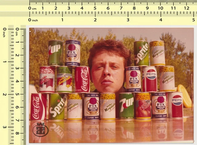 143 GUY FACE with Canets Coca-Cola Pepsi Sprite 7up bière abstraite ...