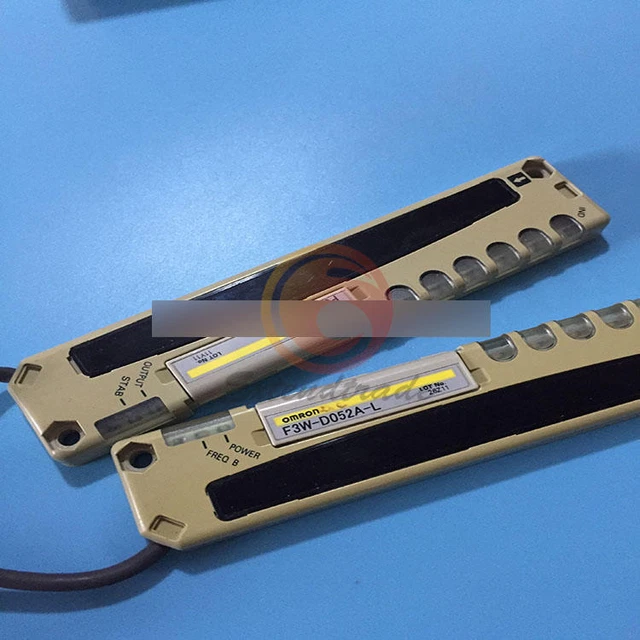 ONE USED OMRON fiber optic sensor F3W-D052A EUR 413,00 - PicClick DE