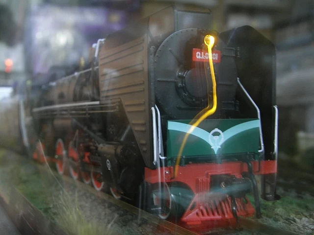 CHINA RAIL EISENBAHN Gas-turbine QJ 0001 Steam Locomotive Dampflok BR 2 ...