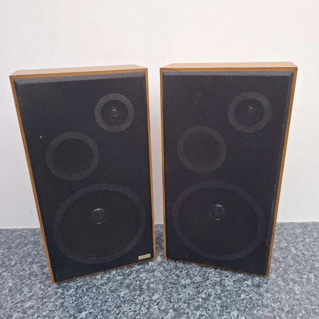 VINTAGE AMSTRAD PAIR of Speakers - Fully Working Please See Pictures ...