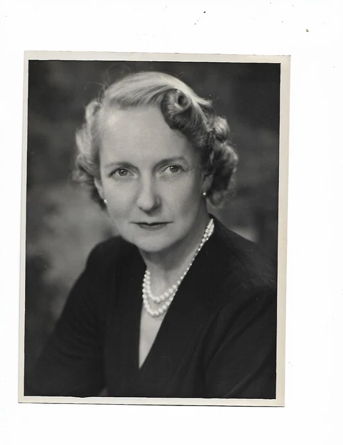 BERTRAM PARQUE PHOTO- Señora Braithwaite,Esposa De Señor Albert ...