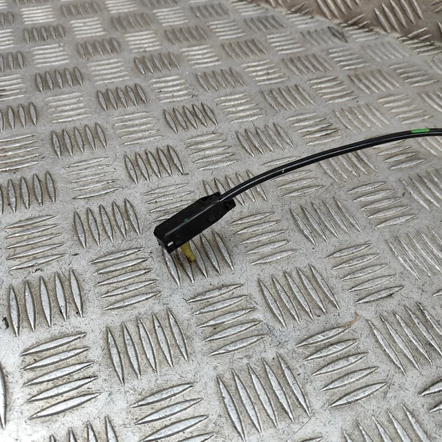 MERCEDES-BENZ C W203 Gear Shifting Mechanism Cables A2032670064 £36.00 ...